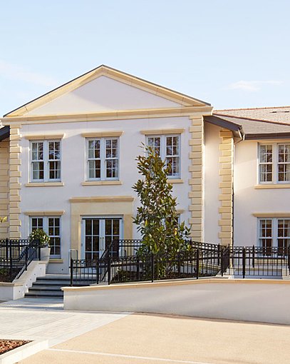 KYN | Luxury Care Homes | Personalised Holistic Care