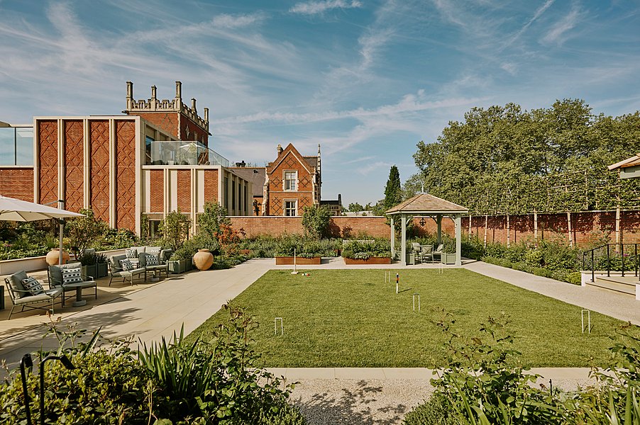 The Healing Power of Gardens for Dementia & Elderly Care | KYN